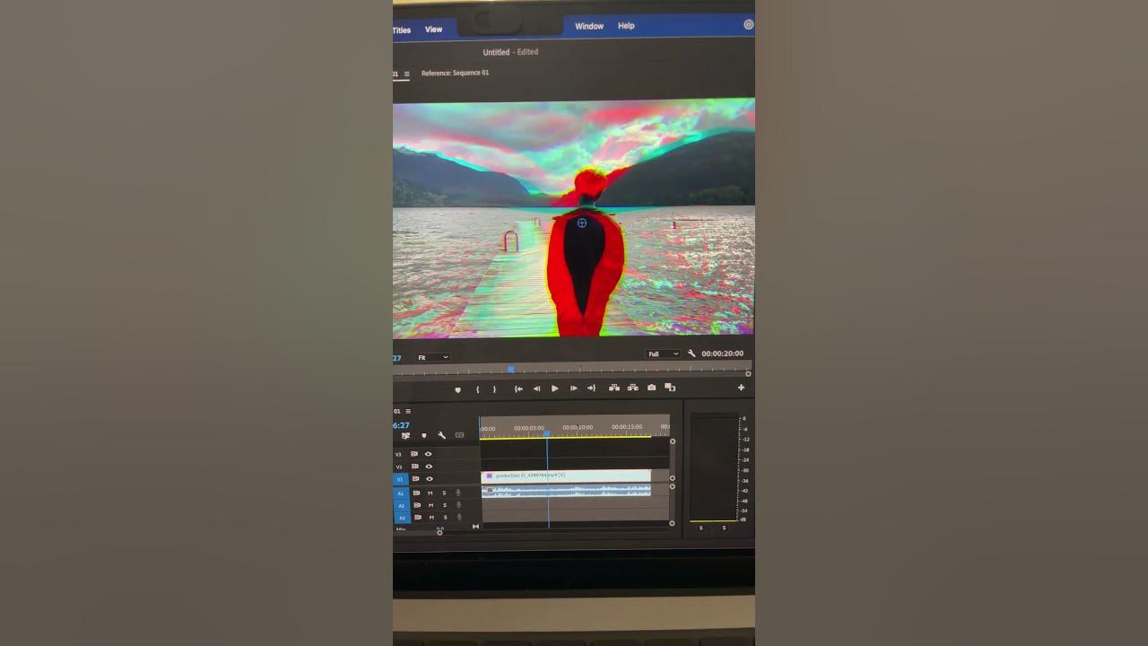 How to create RGB color splits (chromatic aberration) in Adobe Premiere ...