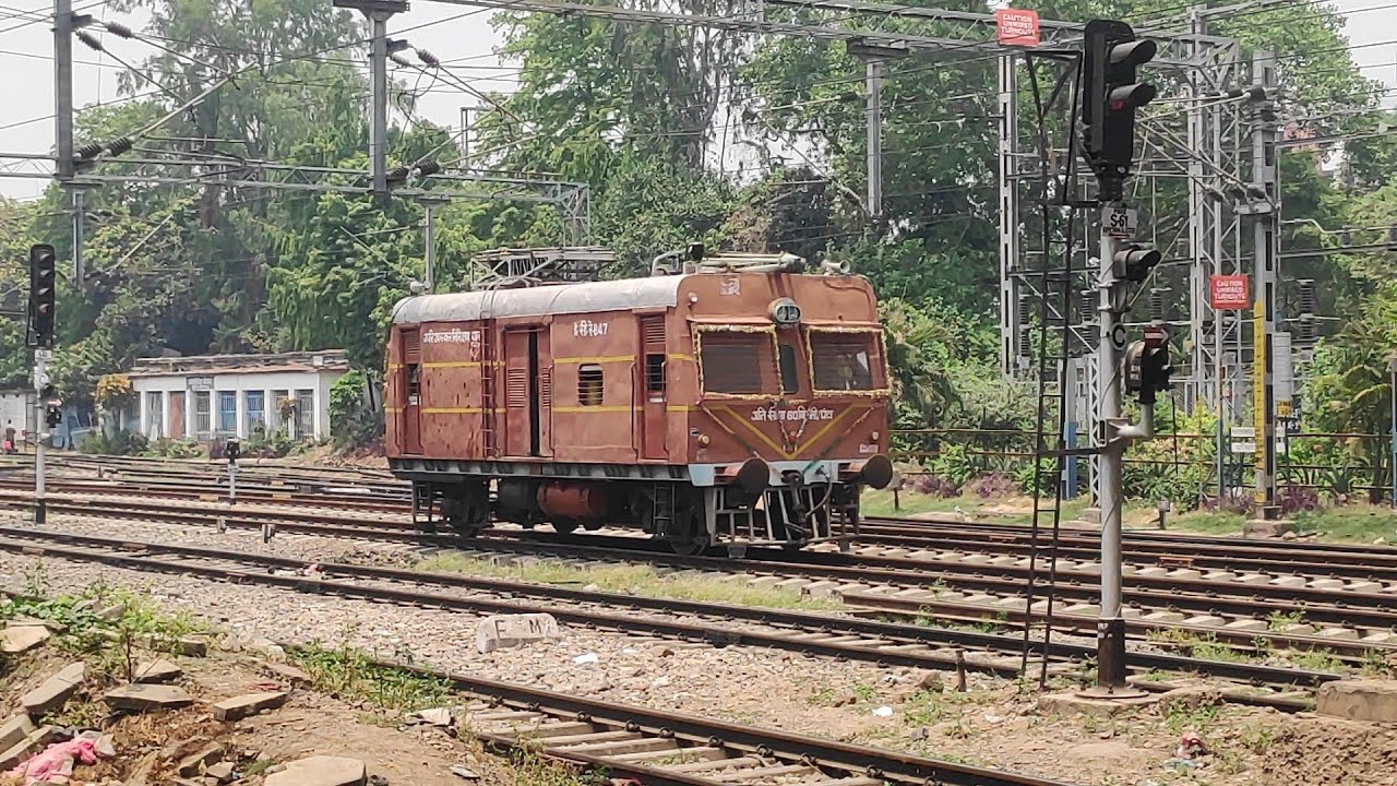 Shortest Trains |Single MEMU Power CAR | EMD | Indian Railways - YouTube
