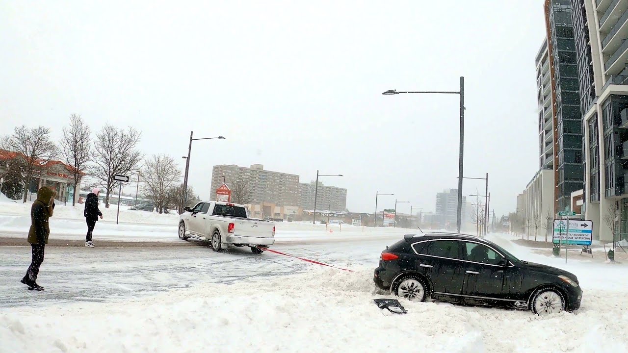 Winter Snow Storm in Toronto Canada January 2022 - YouTube