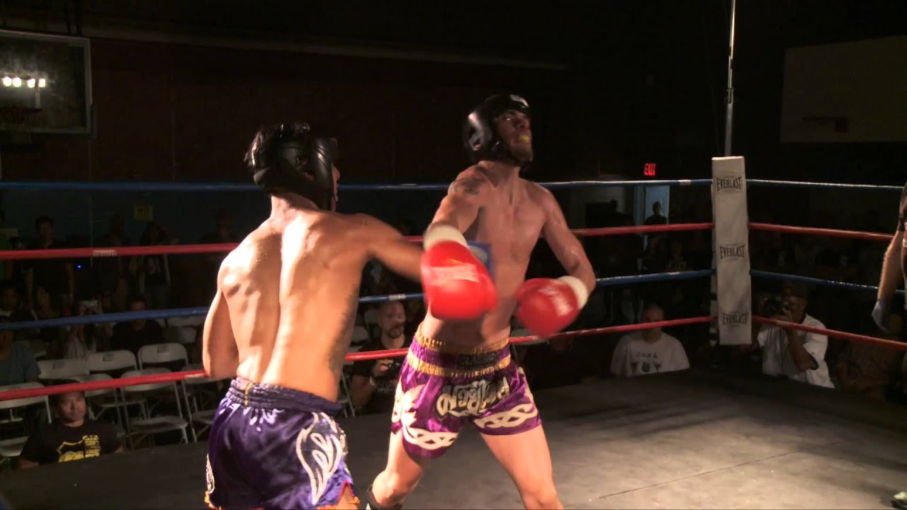 Alex Combs vs Jimmy San - YouTube