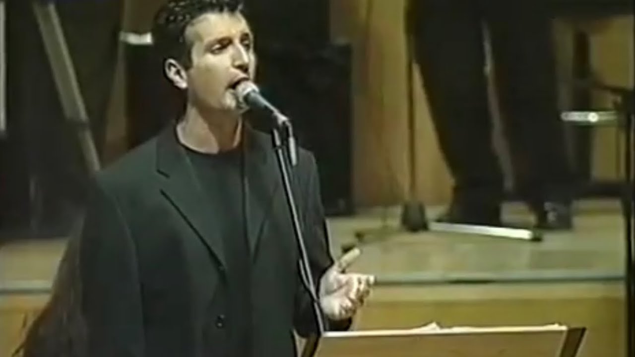 Δημήτρης Μπάσης - Το όνειρο (Το τραγούδι του νεκρού αδελφού) - YouTube