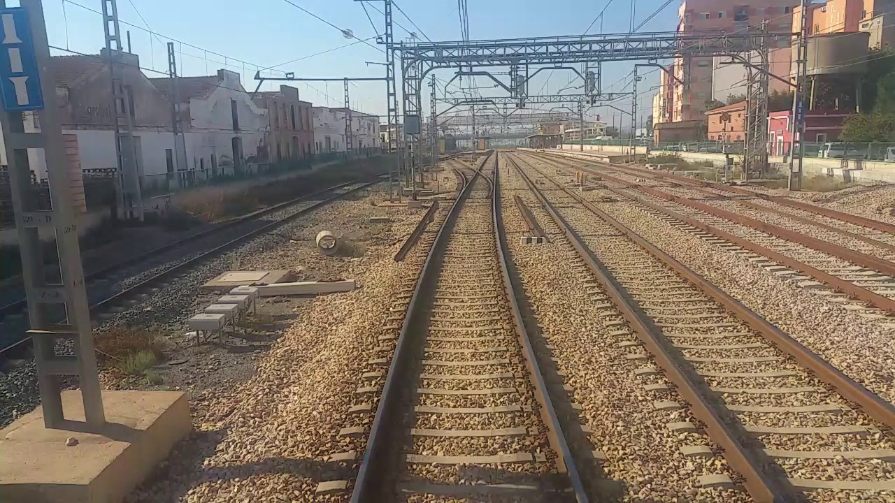Corredor Mediterráneo. Cambio de vía del tercer hilo en la estación de ...