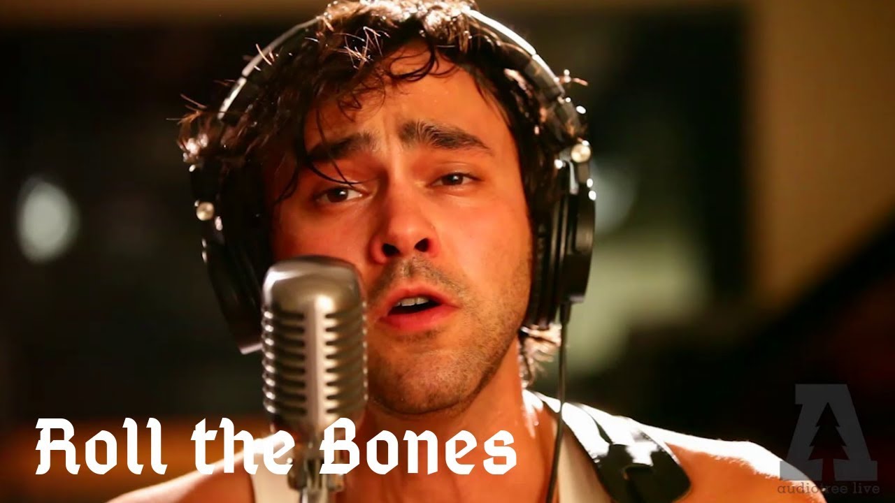 Shakey Graves - Roll the Bones - Audiotree Live edition - YouTube