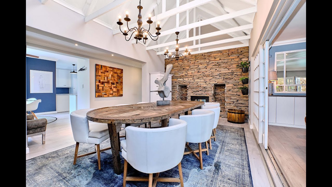Luxurious Home With High End Finishes Backing Onto The Park Within The ...