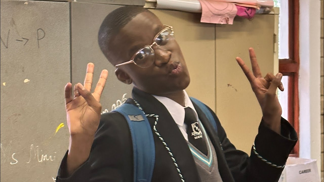 Intro to MR PP Vlogs school edition(REC) - YouTube