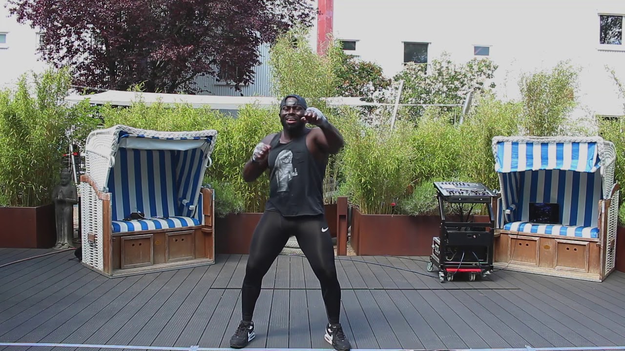 Body Combat 83 Masterclass (Power Training 1) - YouTube