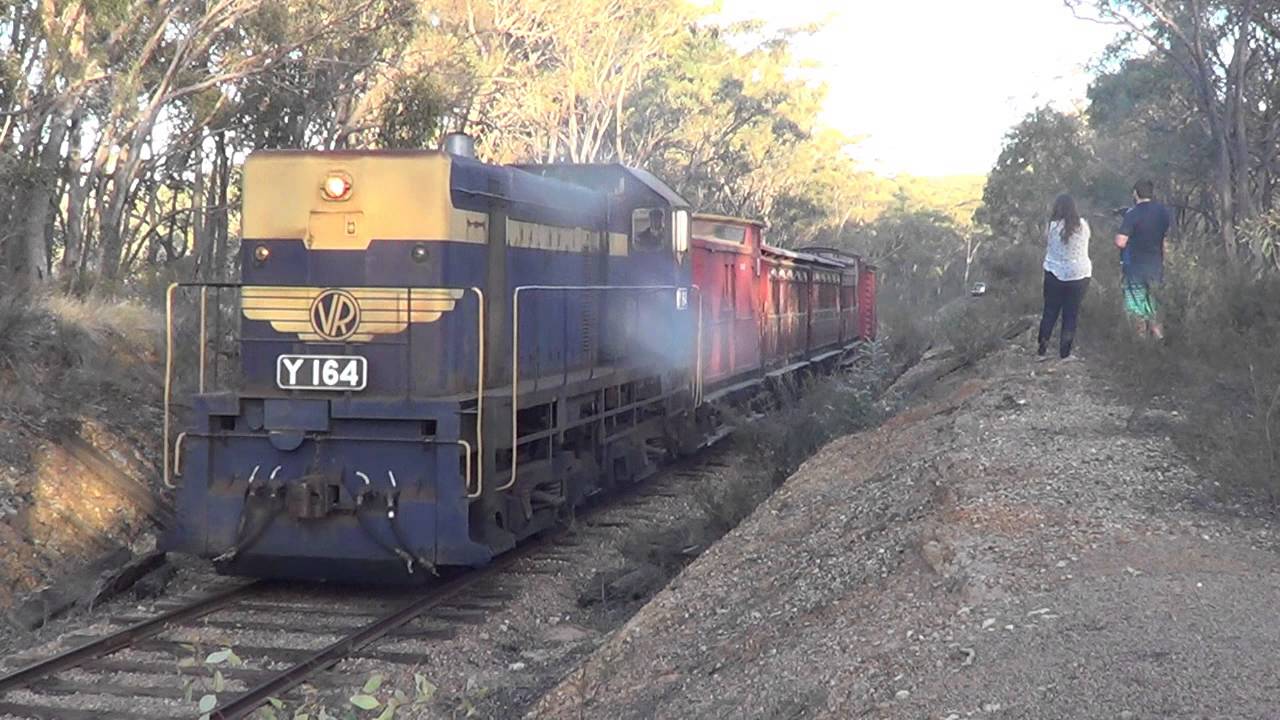 Y164 & XYZ Set Transfer to Maldon - YouTube