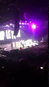 Simple Plan - can't Keep My Hands Off You - YouTube