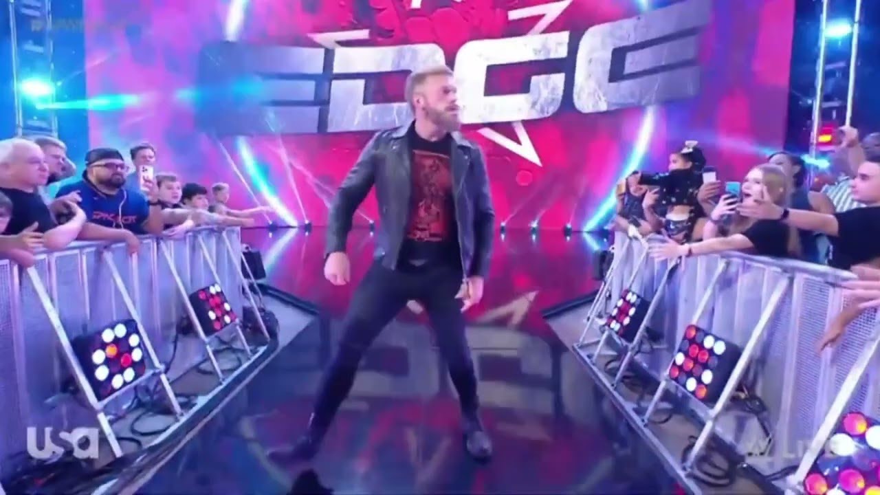 Edge Returns Entrance | RAW August 1, 2022 WWE - YouTube