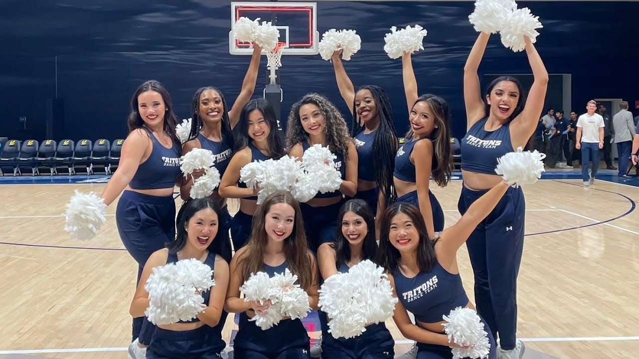 UCSD Dance Team | Jumpin' Jumpin - YouTube