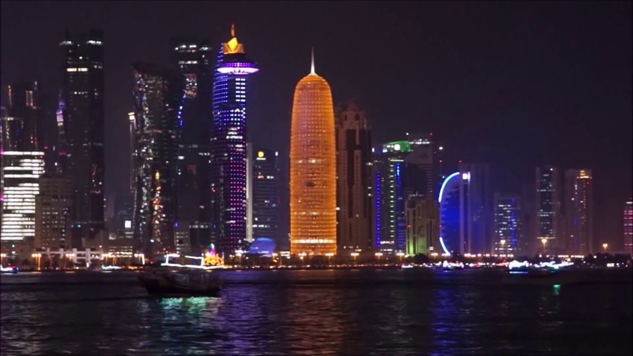 Amazing View of Qatar's Building Skyscrapers at Night | Doha Qatar ...