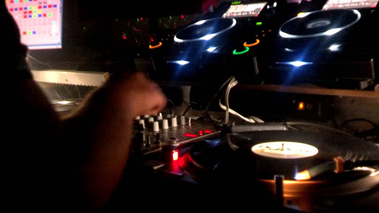 DJ Omega - Back in Time / Techno Classics - 23.08.13 Nox Club Munich ...