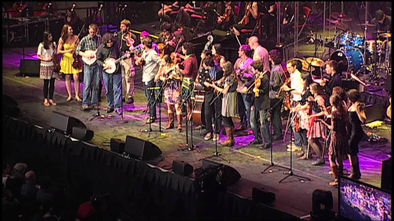 Berklee Commencement Concert: Cluck Old Hen - YouTube