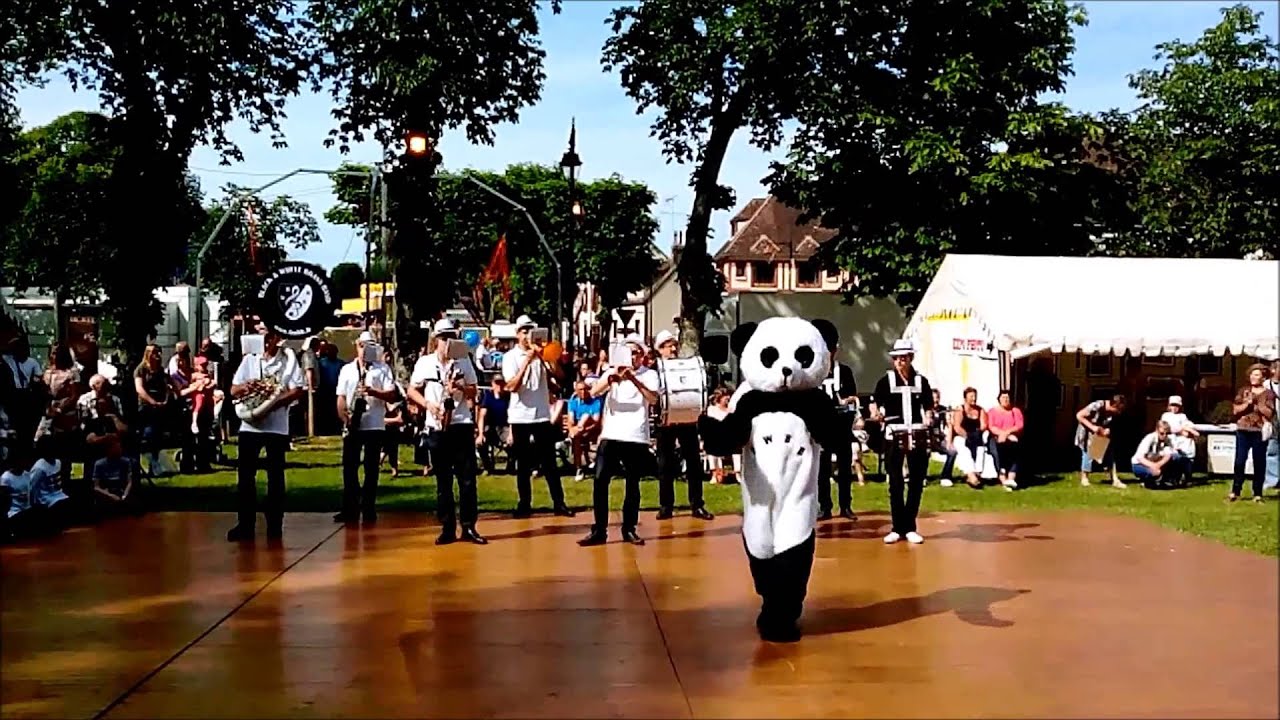 BWBB-Magic in the air - YouTube