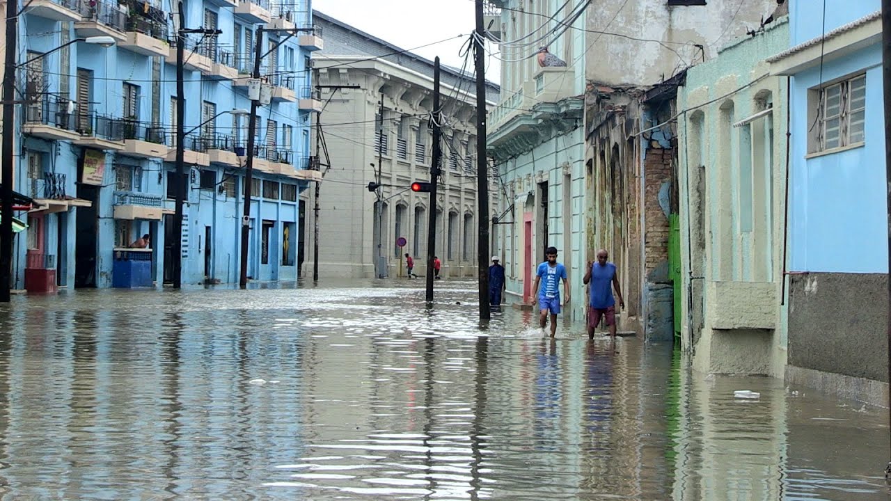 Havana streets submerged as deadly floods strike Cuba | AFP - YouTube