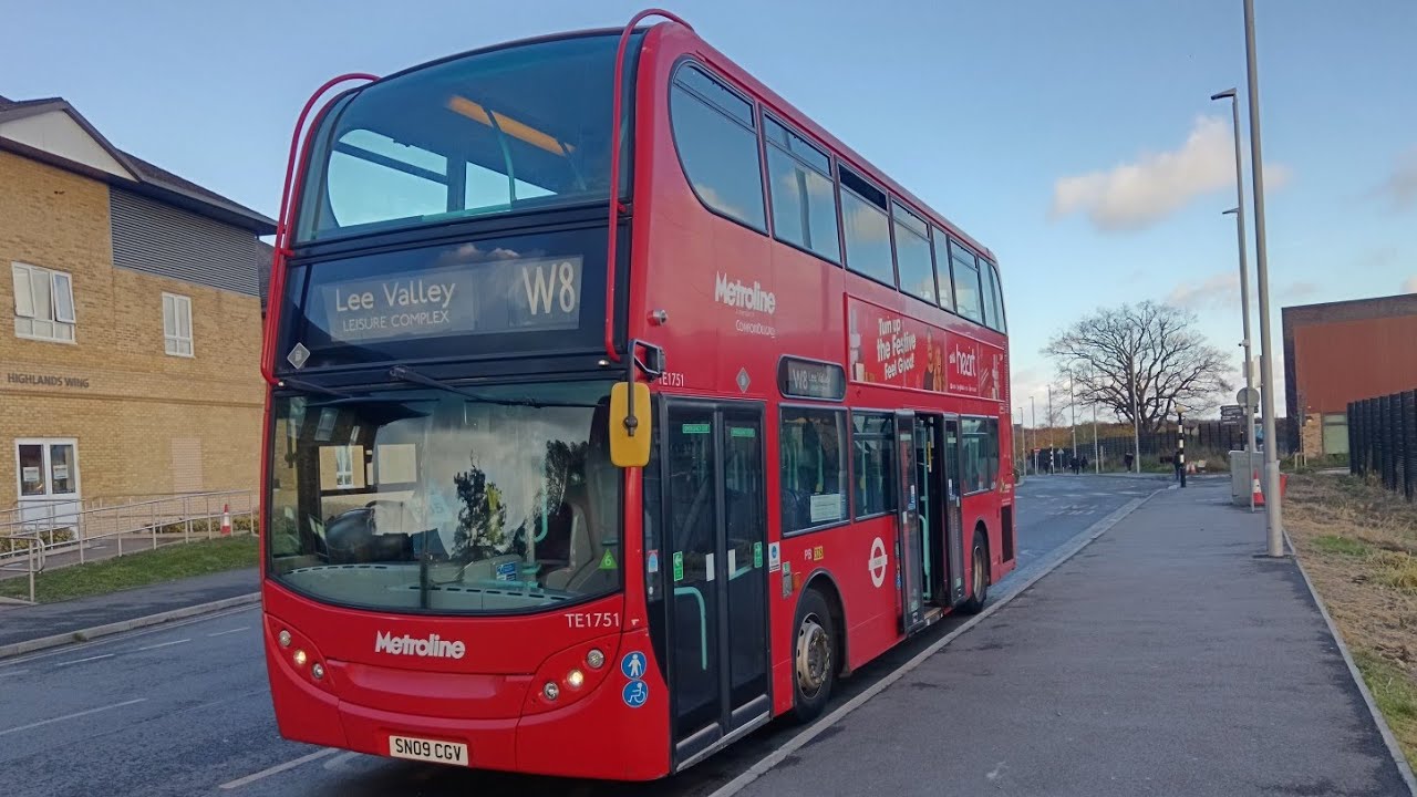 Full Ride Bus Route W8 Chase Farm Hospital to Lee Valley Metroline ...