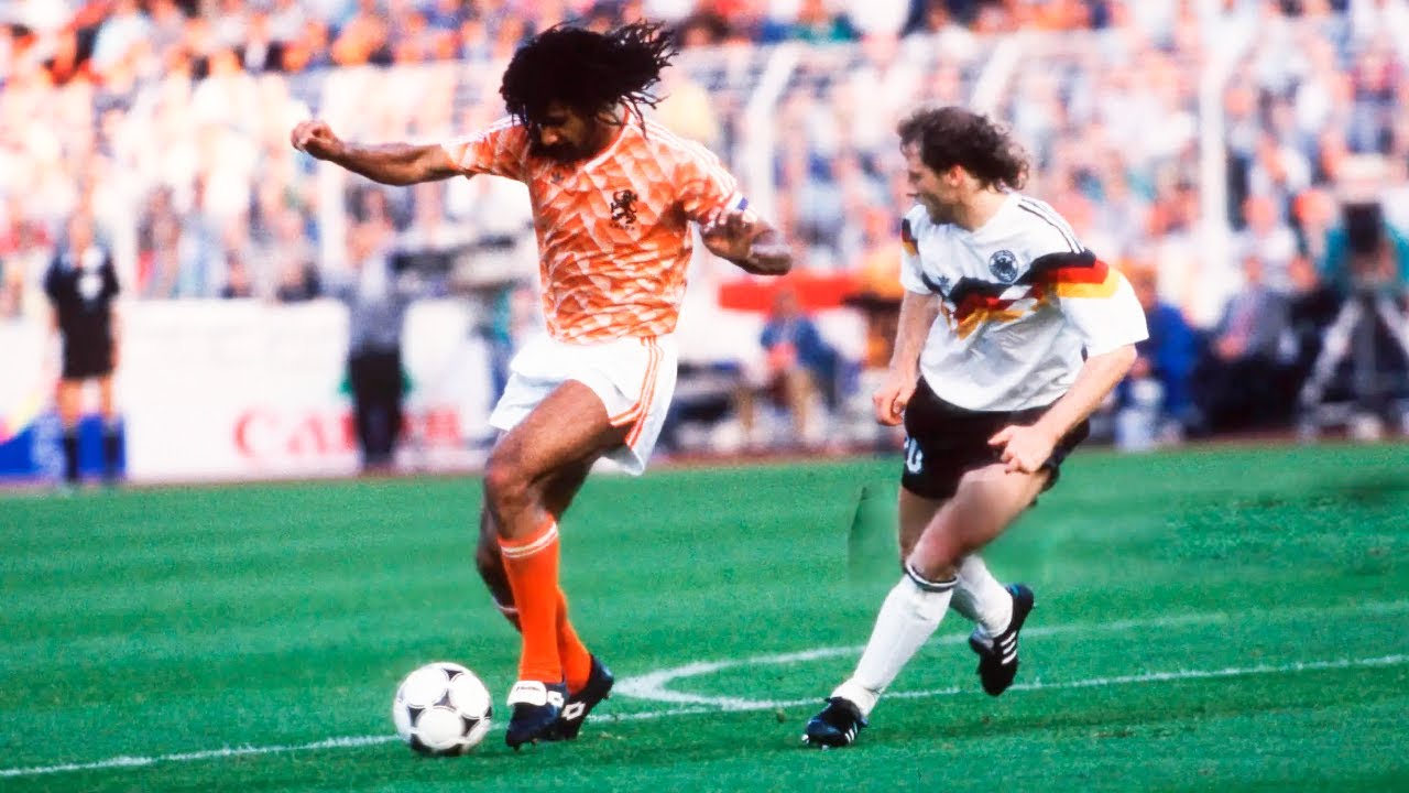 Ruud Gullit - When Football Becomes Art - YouTube