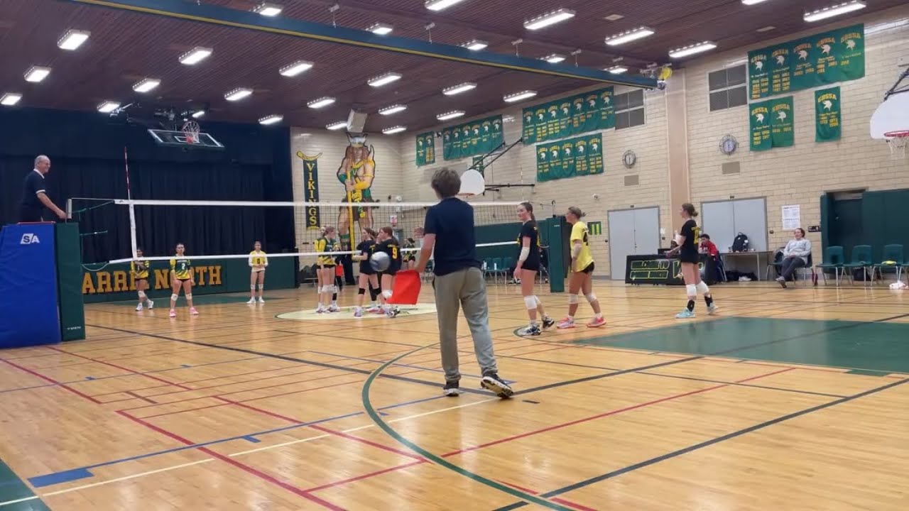Cci junior girls vball vs. Barrie North - YouTube