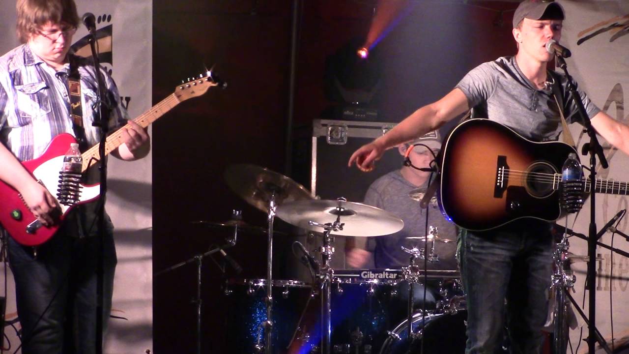 Jason Aldean- My Kind of Party Live SCL Cover at Delphos 4th of July ...