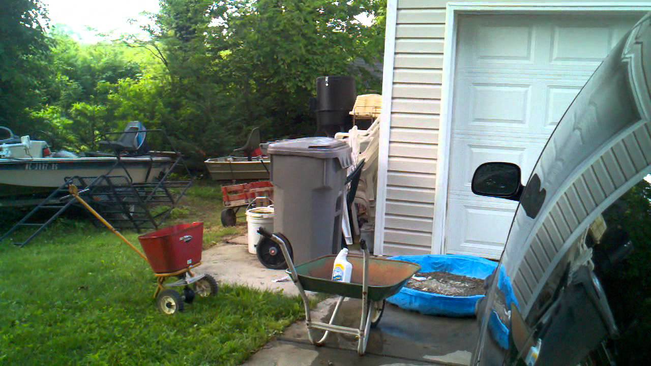 Bomb in a can - YouTube