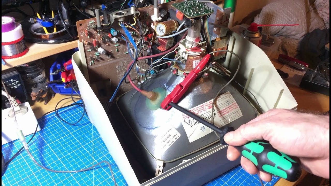 Recreating my 1987 C64 Setup Part 3: The Monitor - YouTube