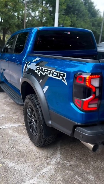 Why the Ford Ranger Raptor is Worth the Wait - YouTube