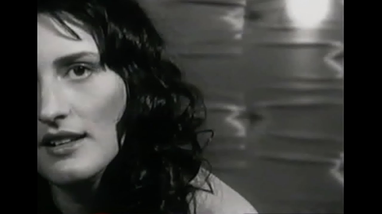 Kitty Snyder - Trips To The Oddities - YouTube