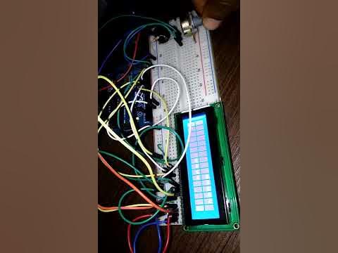 jogo no lcd com arduino - YouTube