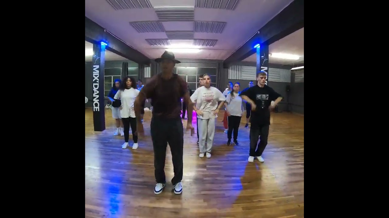 POPPING choreography on DANGEROUS - MICHAEL JACKSON #michaeljackson # ...