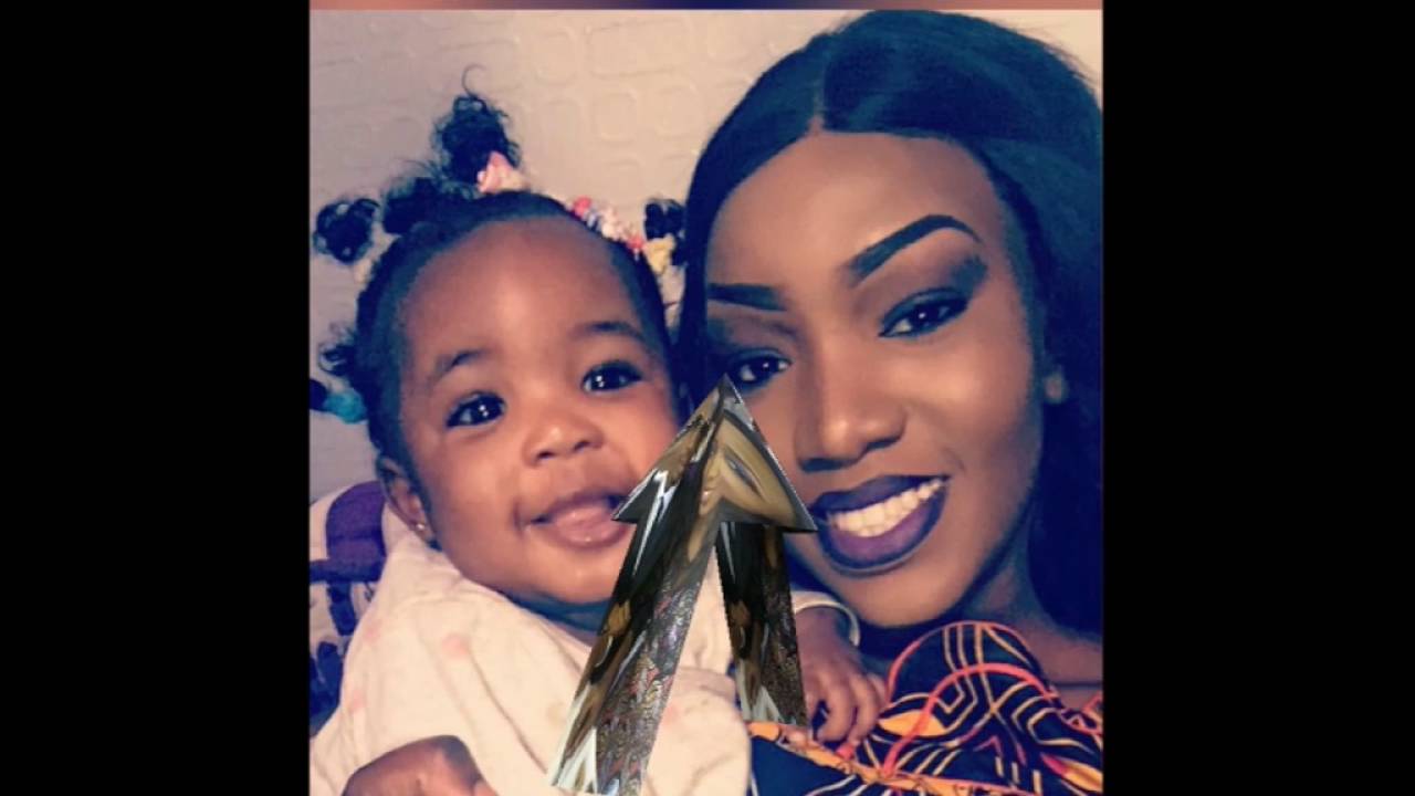 GOLLE KANY DABO ET LASSANA DOUGOUNE DANS AWA BATHILY 1 ERE PARTIE - YouTube