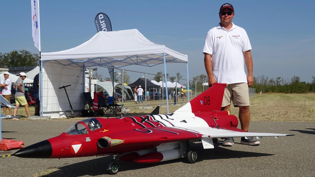 Saab J35 Draken Austria Air Space Defense - YouTube