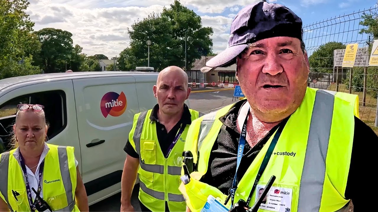 Mitie MUGS at Manston Migrant INTAKE Unit 😡🆔🤚🏽🚫🍿 - YouTube
