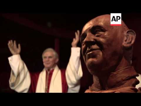 Museum continues preparations for wax model of Pope Francis - YouTube