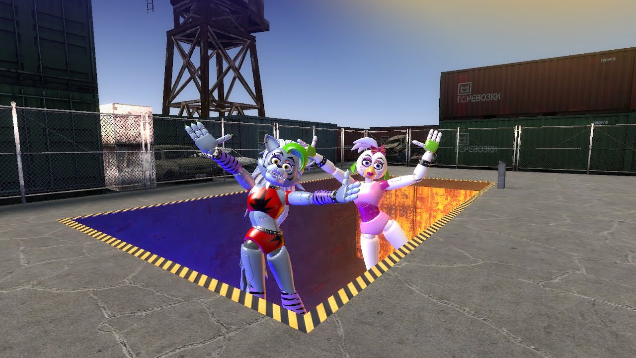 ROXY AND CHICA FROM FNAF SB got into the SHREDDER!!! Garry's mod fun ...
