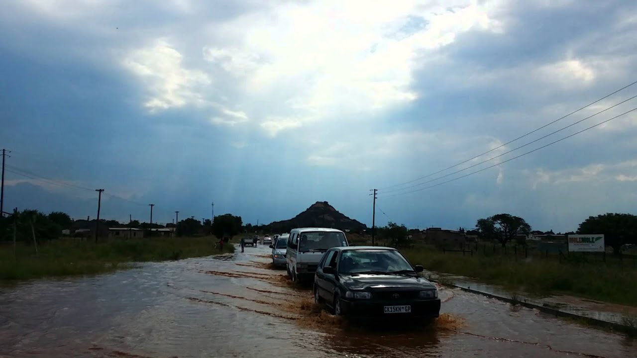 Matoks-Morebeng Road during rains - YouTube