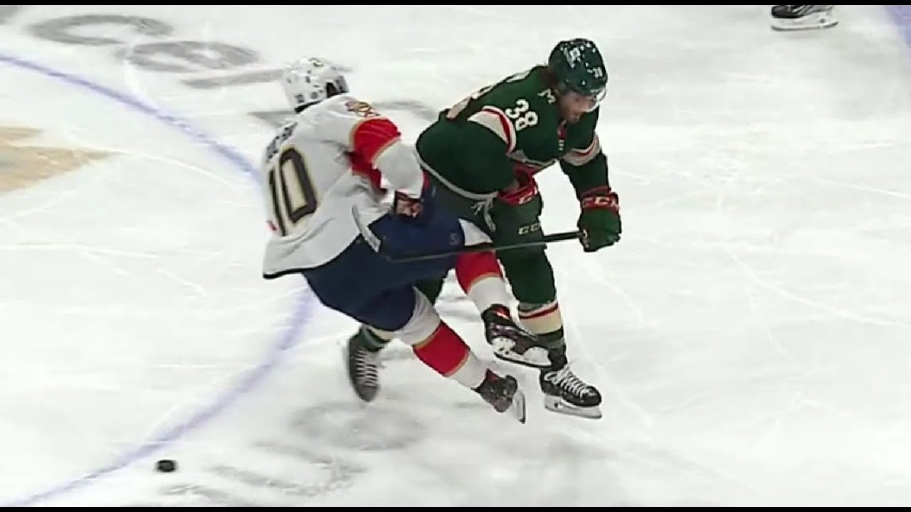Ryan Hartman huge hit on Anthony Duclair - YouTube
