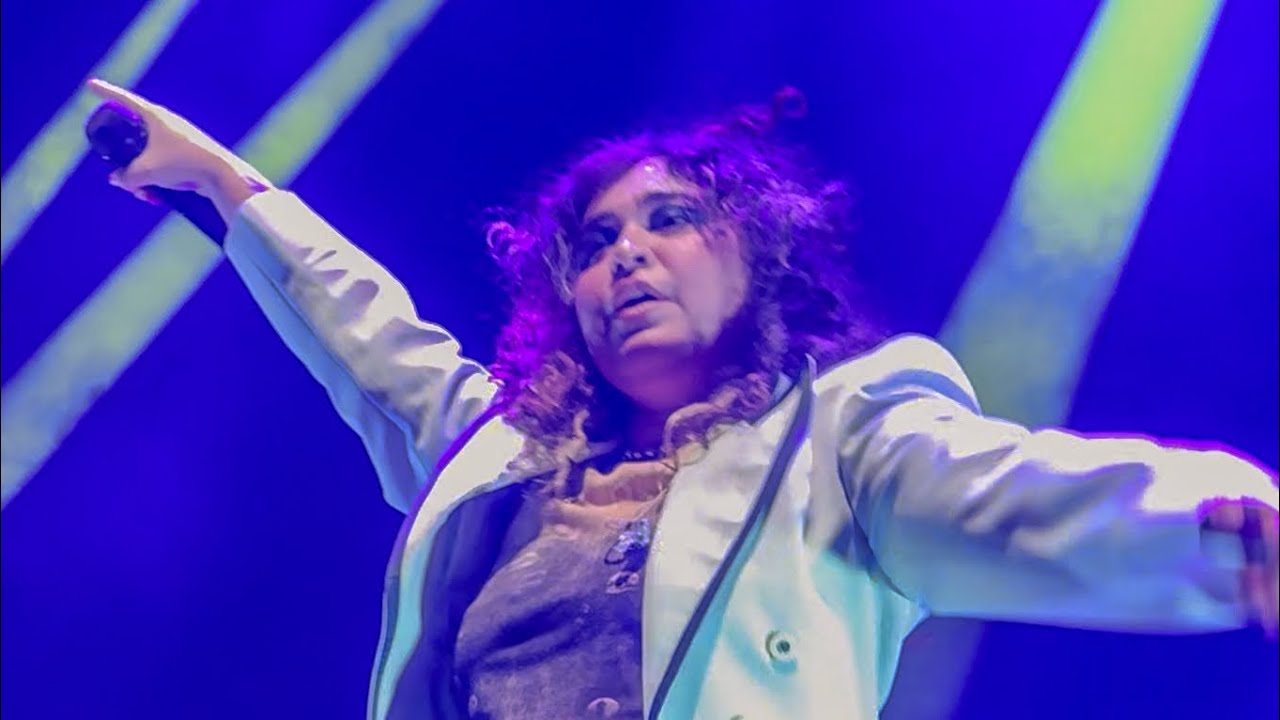 Remi Wolf - "Cinderella" - Zepp Shinjuku, Tokyo 2025-02-18 - YouTube