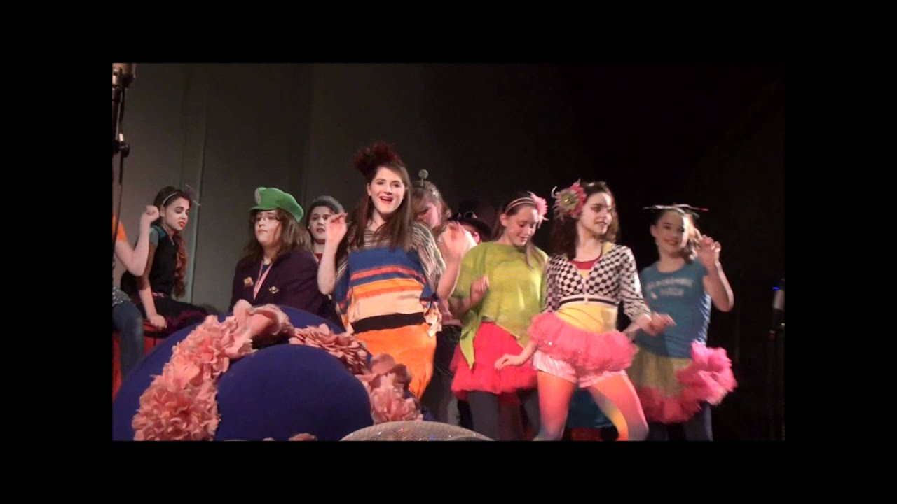 Kira Haas sings Bless The Lord - YouTube