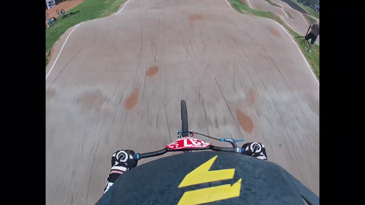 Castle Hill bmx track - YouTube