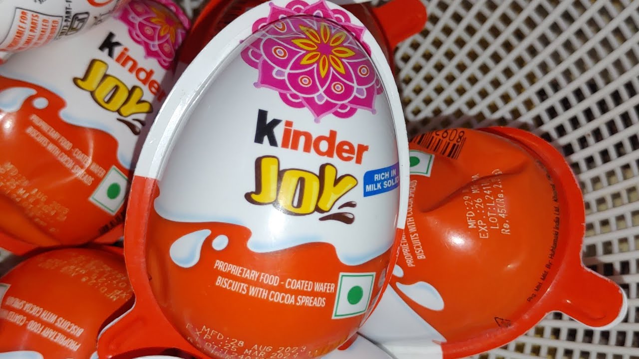 very yummy pink and blue kinder Joy collection - YouTube