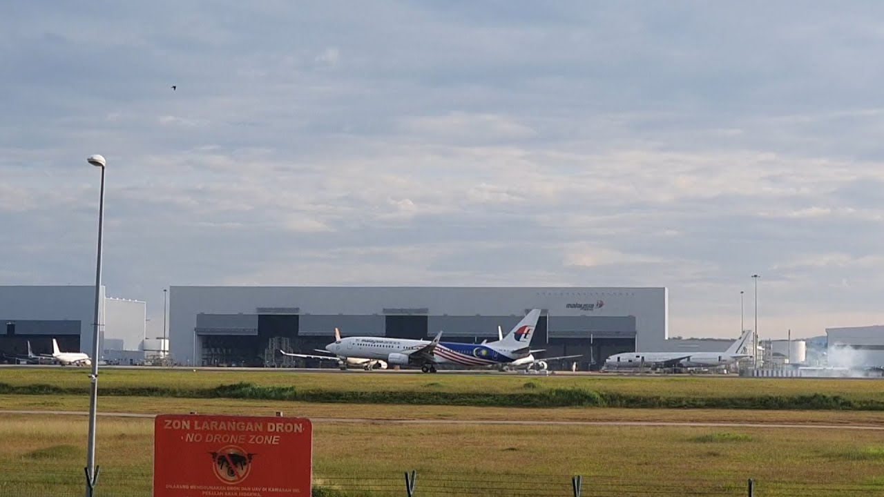 KLIA PLANE SPOTTING | Malaysia Airlines B738 MH387 9M-MLP Landing from ...