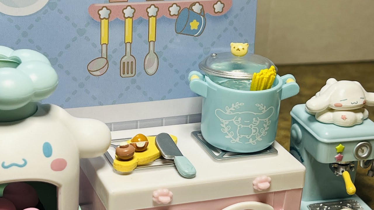 Playing with Re-ment Cinnamoroll Kitchen - YouTube