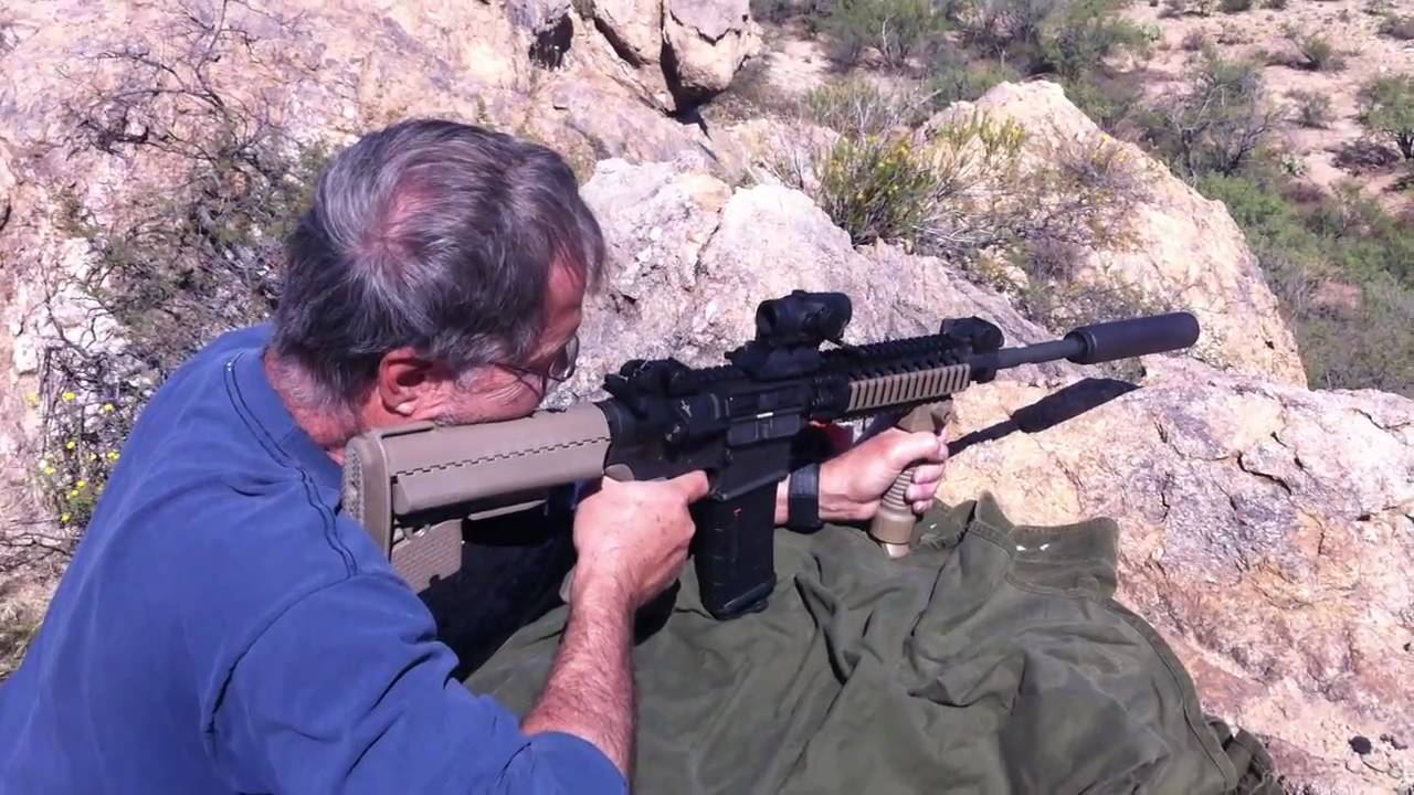 Tricked out full auto AR-15 - YouTube