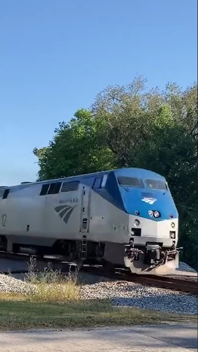 Amtrak P42 duo leads Amtrak 52 the NB Auto Train in Green Cove Springs Florida #amtrak - YouTube