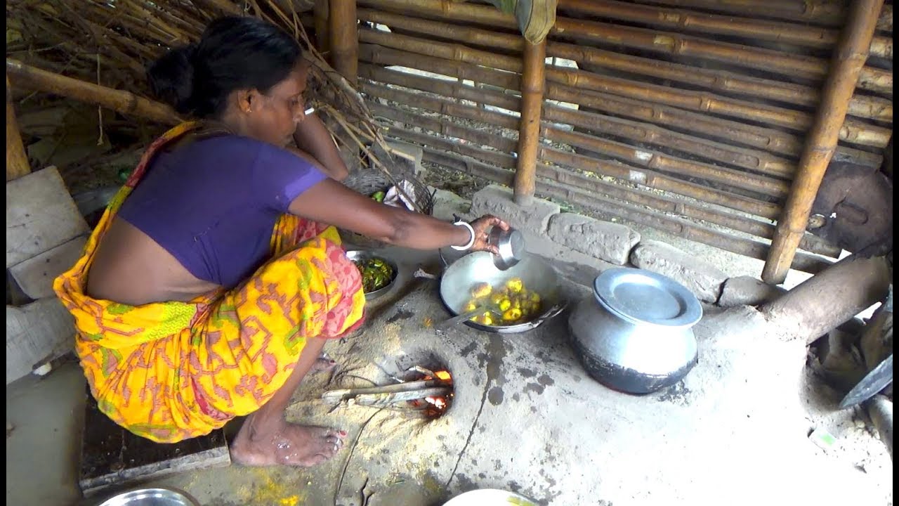 Traditional Bengali Egg Recipe By Village Women's #Rural Women Cooking ...