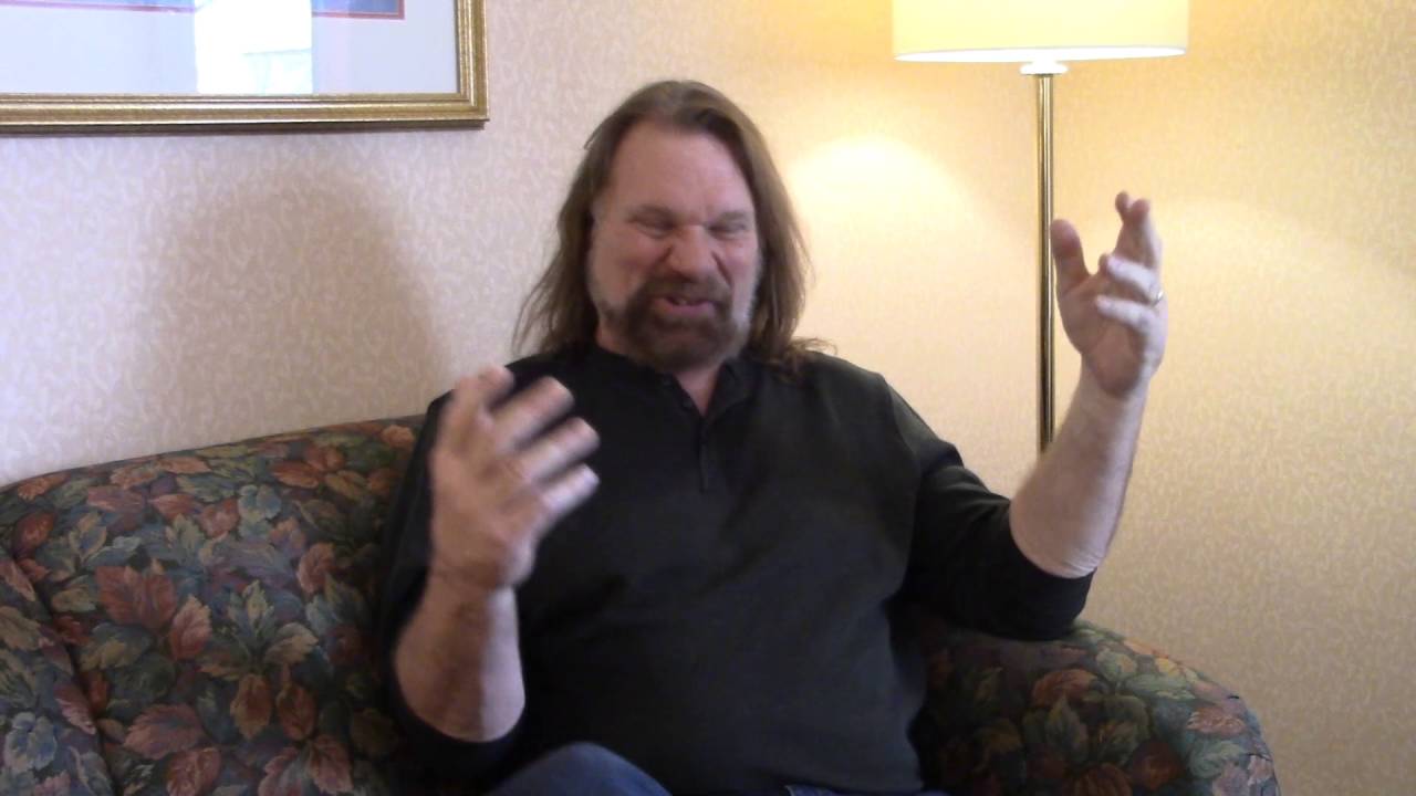 Jim Duggan on WWE Legends House! - YouTube