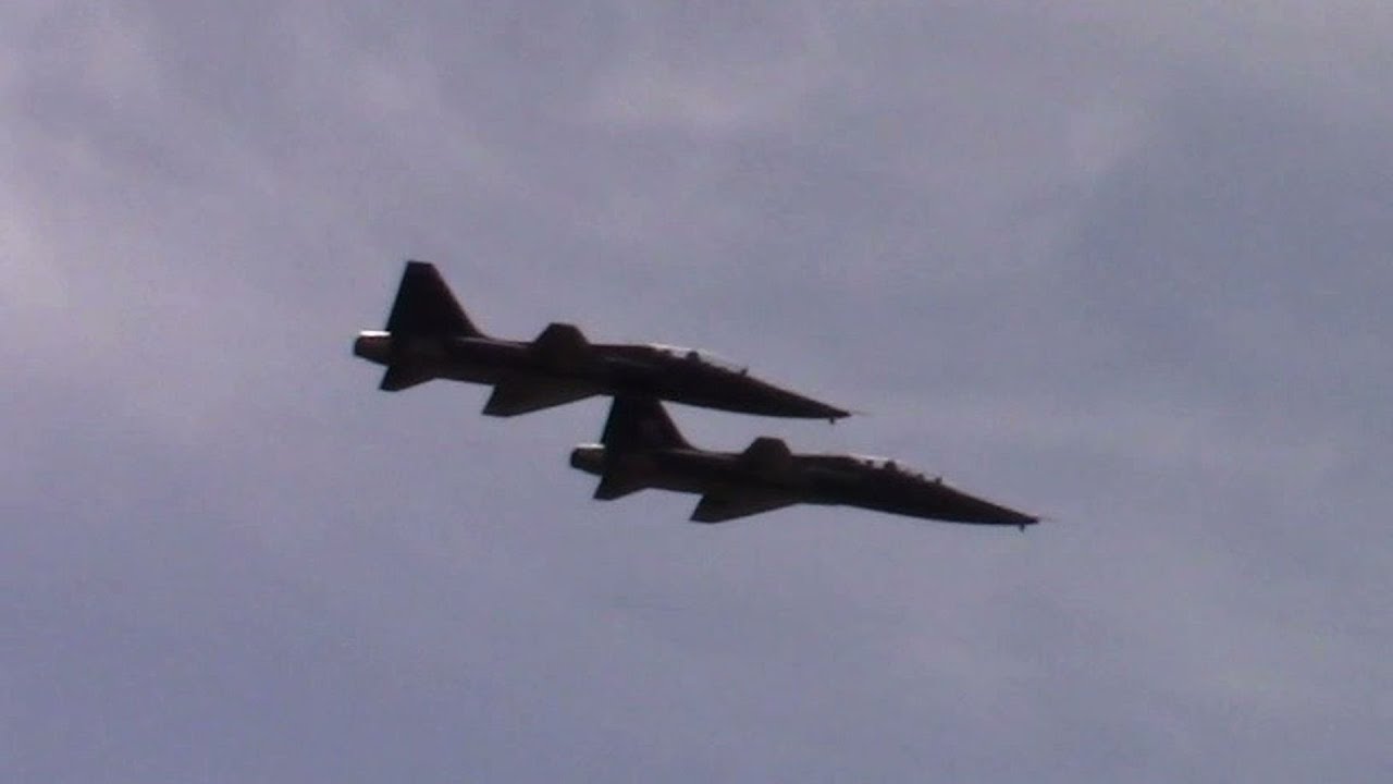 T-38 Talon Jets. Sacramento Air Show. April 2017. Saturday. 60fps ...