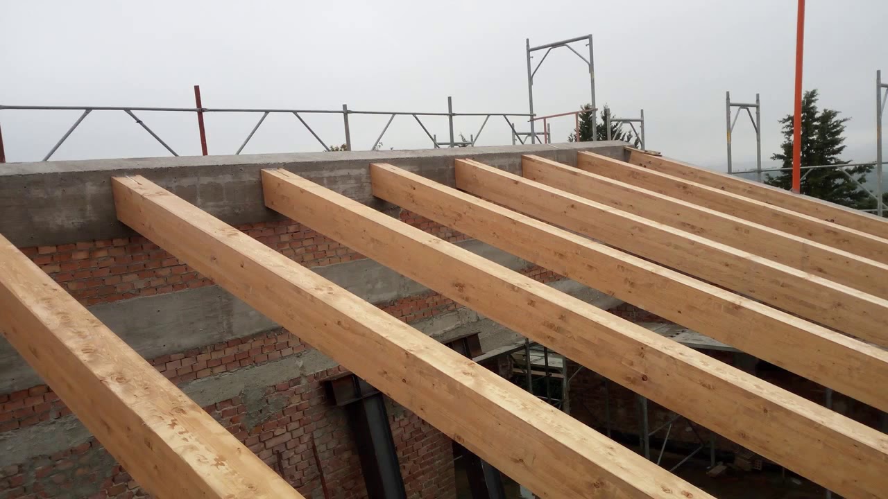 Tetto in legno lamellare. Wood roof - YouTube