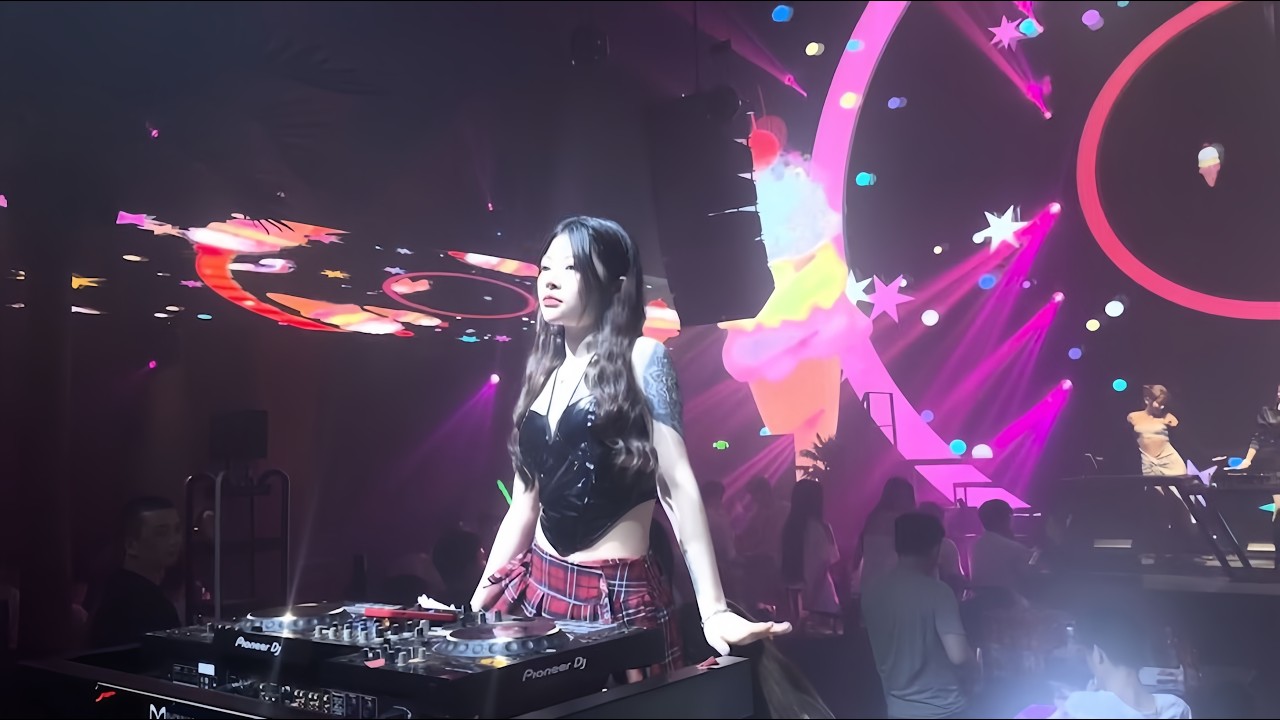 Psychedelic Base Phase 1 - Bubble Machine 迷幻基地第一期 - 泡泡机(DjRling FunkyHouse Remix 2024) 迷幻旋律dj ...