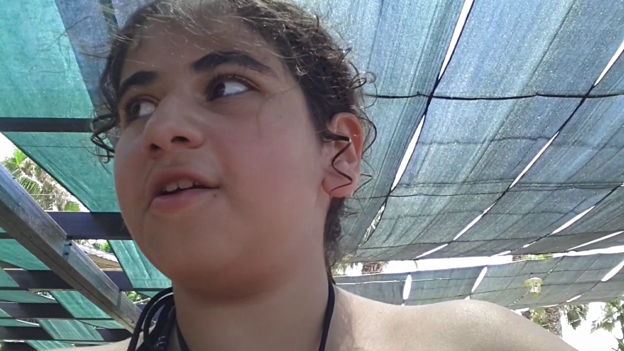 POOL DAY| VACATION VLOG #2 - YouTube